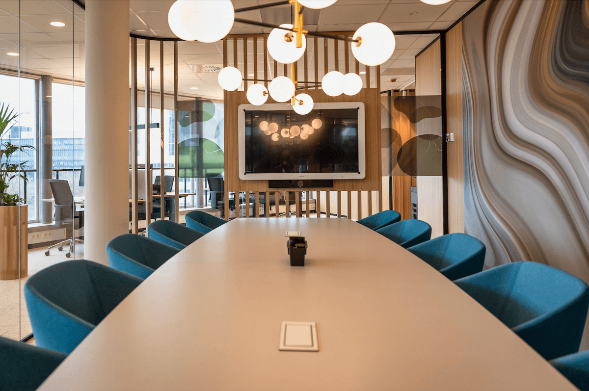 Interieurdecoratie op kantoor - De Letterspecialist